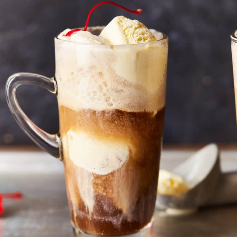 Alcoholic Root Beer Float Recipe - The Cookie Rookie®