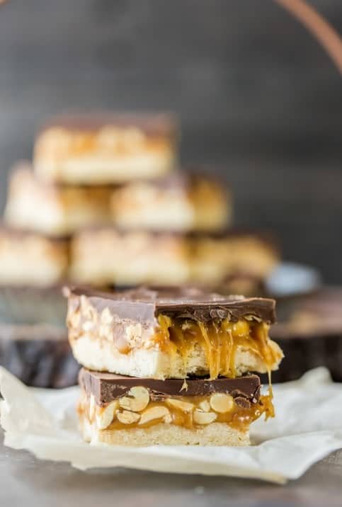 Snickers Cookies Bars Recipe + VIDEO - The Cookie Rookie
