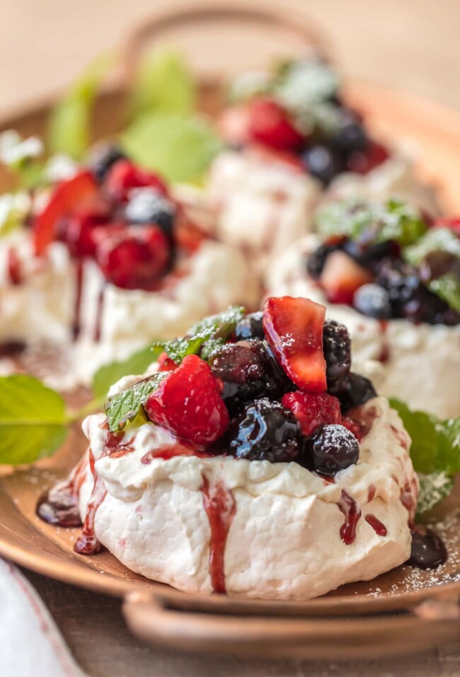 Mini Pavlova Recipe - The Cookie Rookie