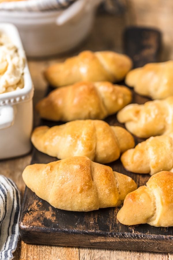 Homemade Crescent Rolls Recipe - How To Make Crescents - VIDEO!!!