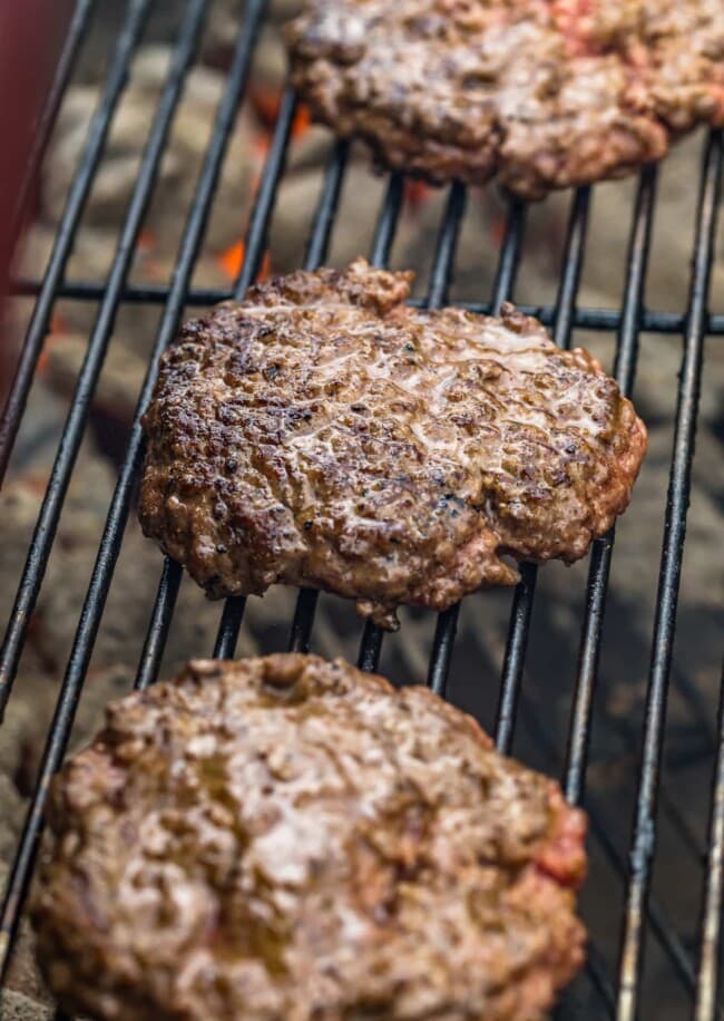 Juicy Grilled Burgers Recipe (How to Grill Burgers) - VIDEO!!