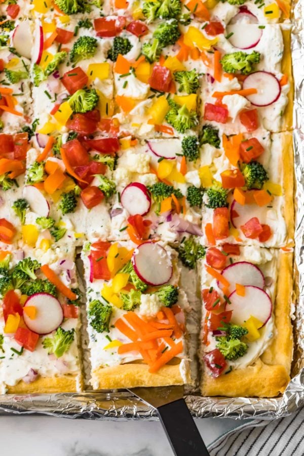 Veggie Pizza Recipe (Crescent Roll Pizza) - The Cookie Rookie® (VIDEO!)