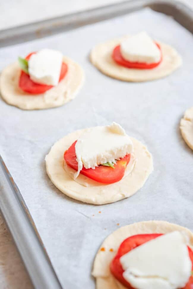 Mini Caprese Tarts Recipe - The Cookie Rookie®