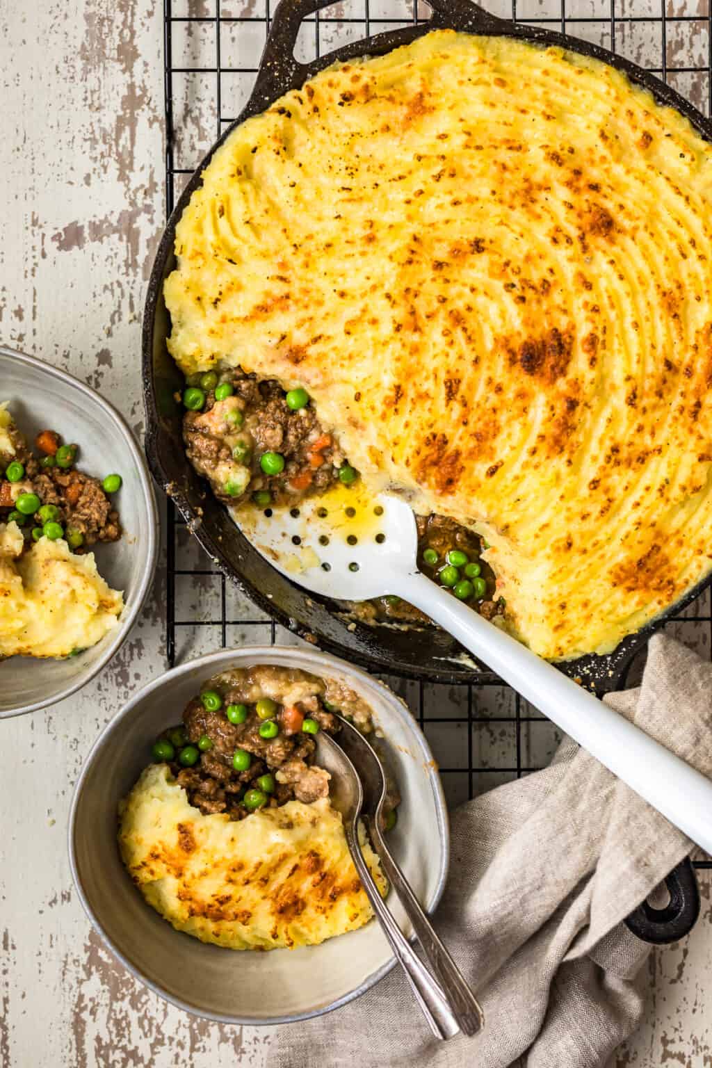 Cottage Pie Recipe (Skillet and Cast Iron) - The Cookie Rookie®