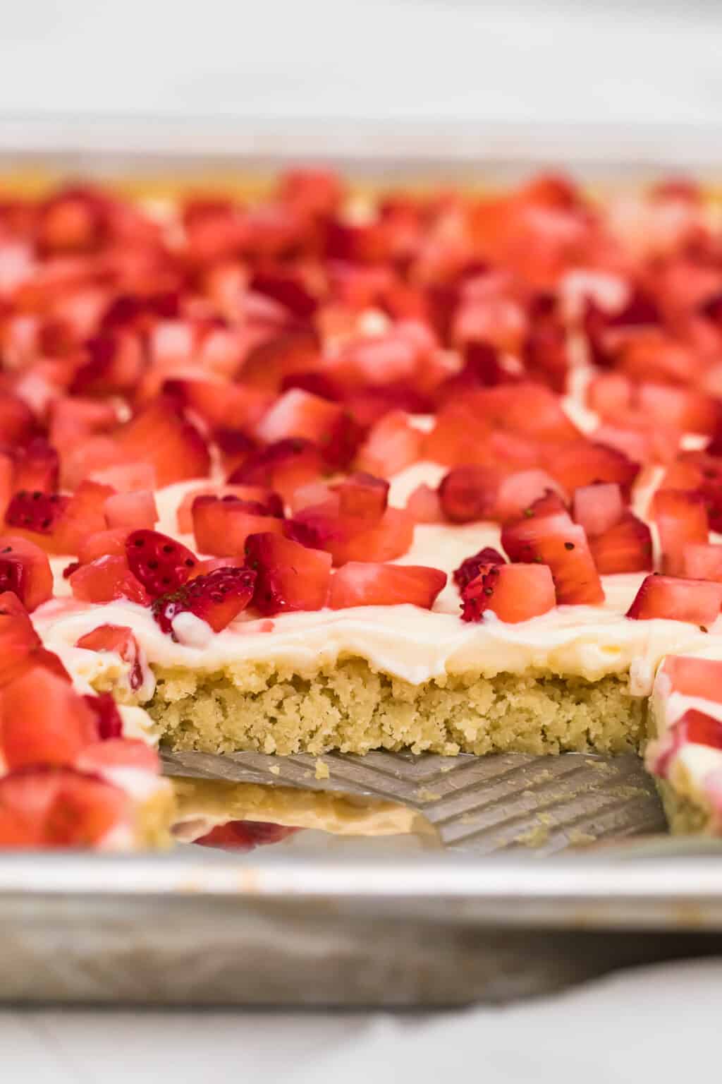Strawberry Lemonade Sugar Cookie Bars - The Cookie Rookie®