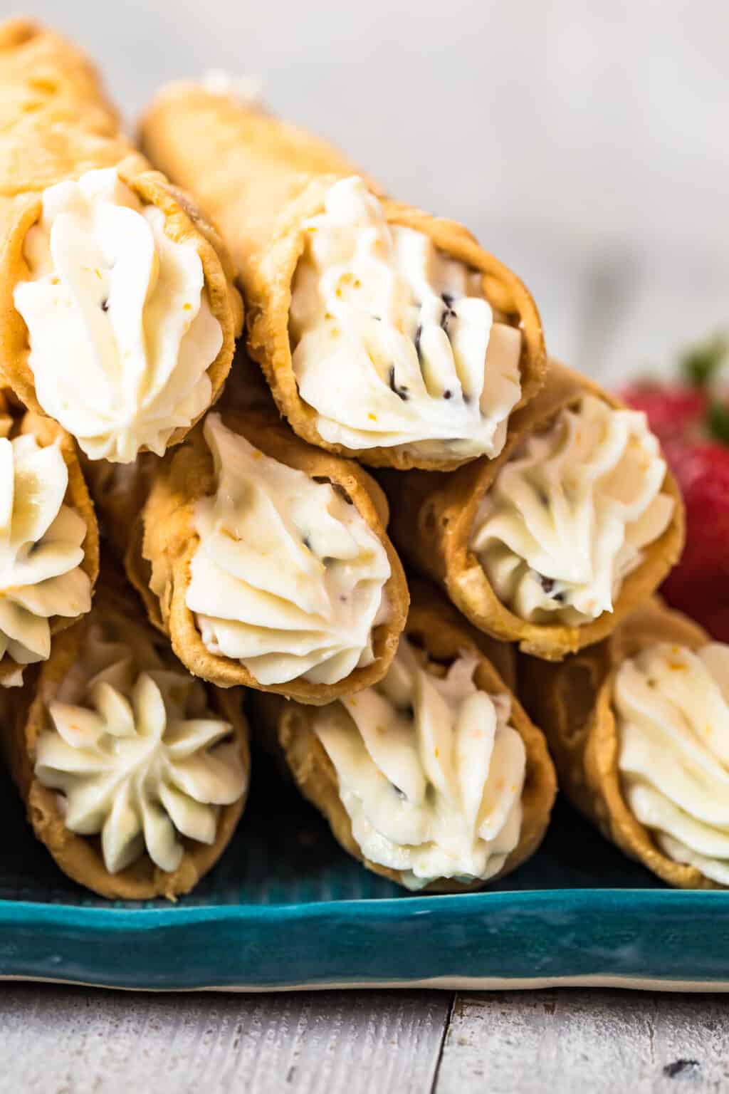 Easy Cannoli Recipe - The Cookie Rookie®