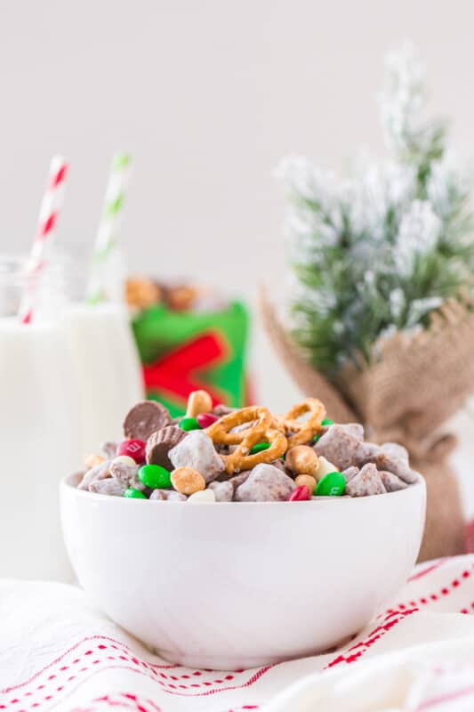 Reindeer Food Snack Mix Recipe - The Cookie Rookie®
