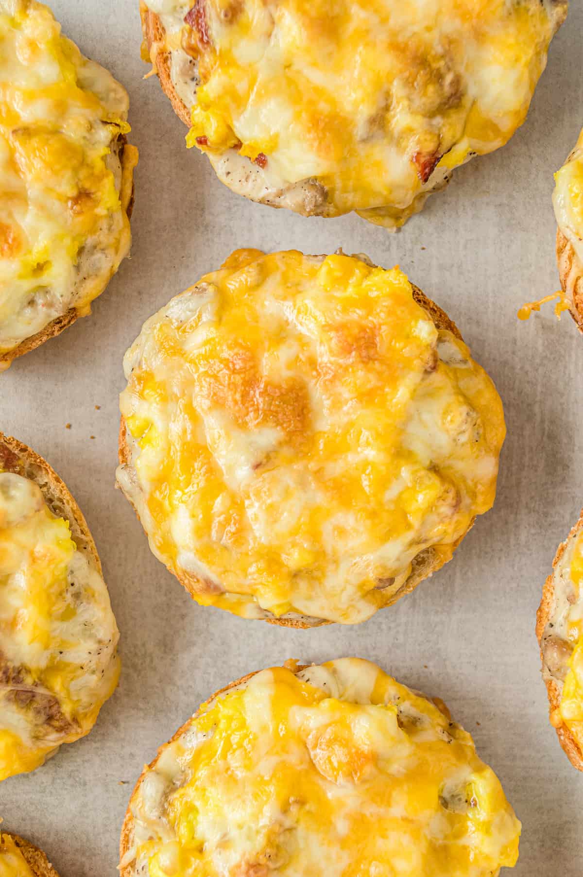 English Muffin Breakfast Pizza - The Cookie Rookie®