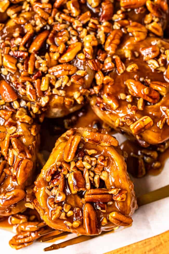 Sticky Buns (Caramel Pecan) Recipe - The Cookie Rookie®