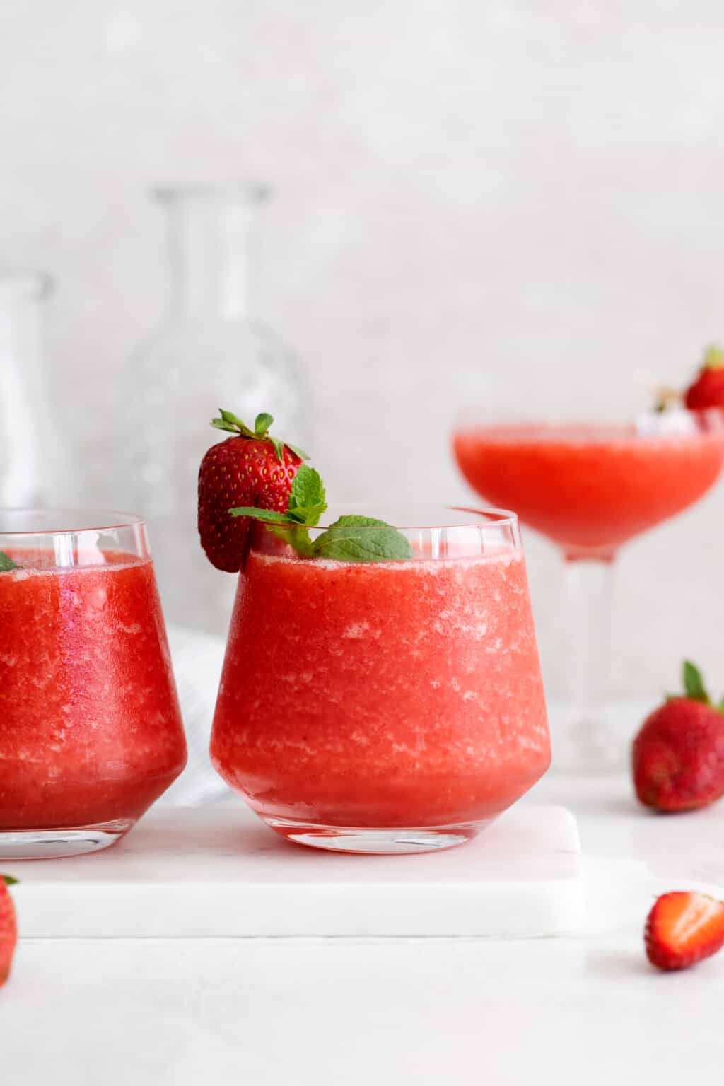 Strawberry Frosé (Frozen Rosé) Recipe - The Cookie Rookie®
