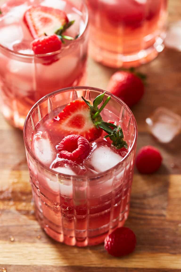 Berry Sangria Recipe - The Cookie Rookie®