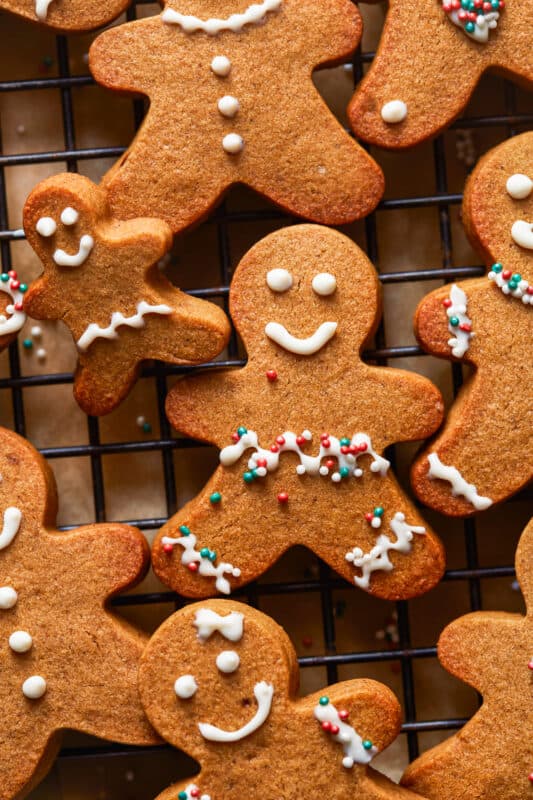 Gingerbread Cookies (Gingerbread Family) Recipe - The Cookie Rookie®