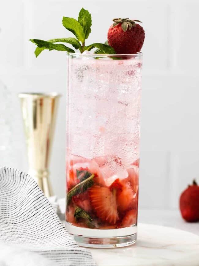 Strawberry Mojito Recipe - The Cookie Rookie®