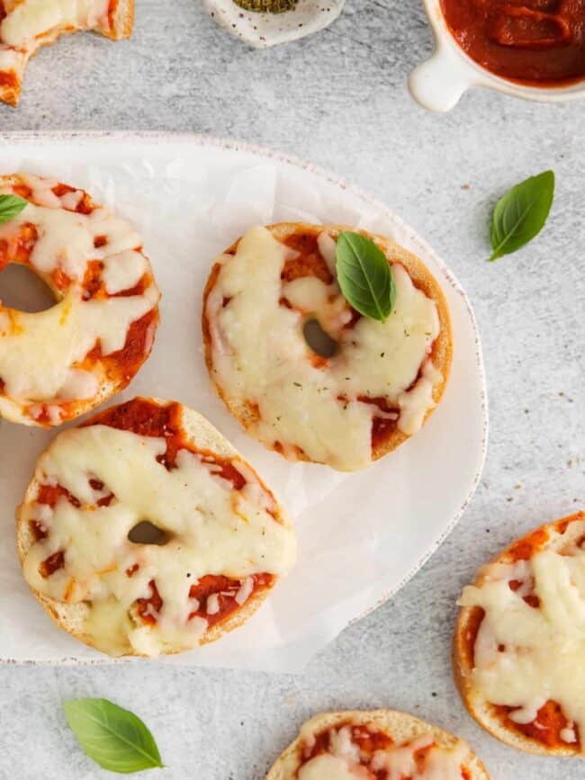 Pizza Bagels Recipe - The Cookie Rookie®
