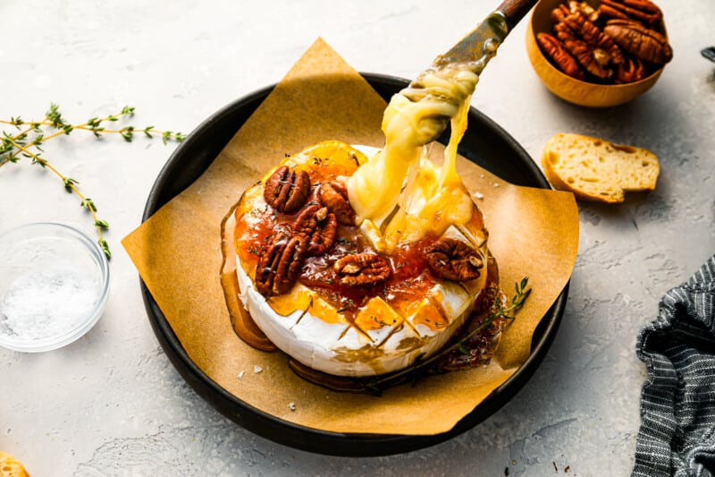 Baked Brie Recipe - The Cookie Rookie®