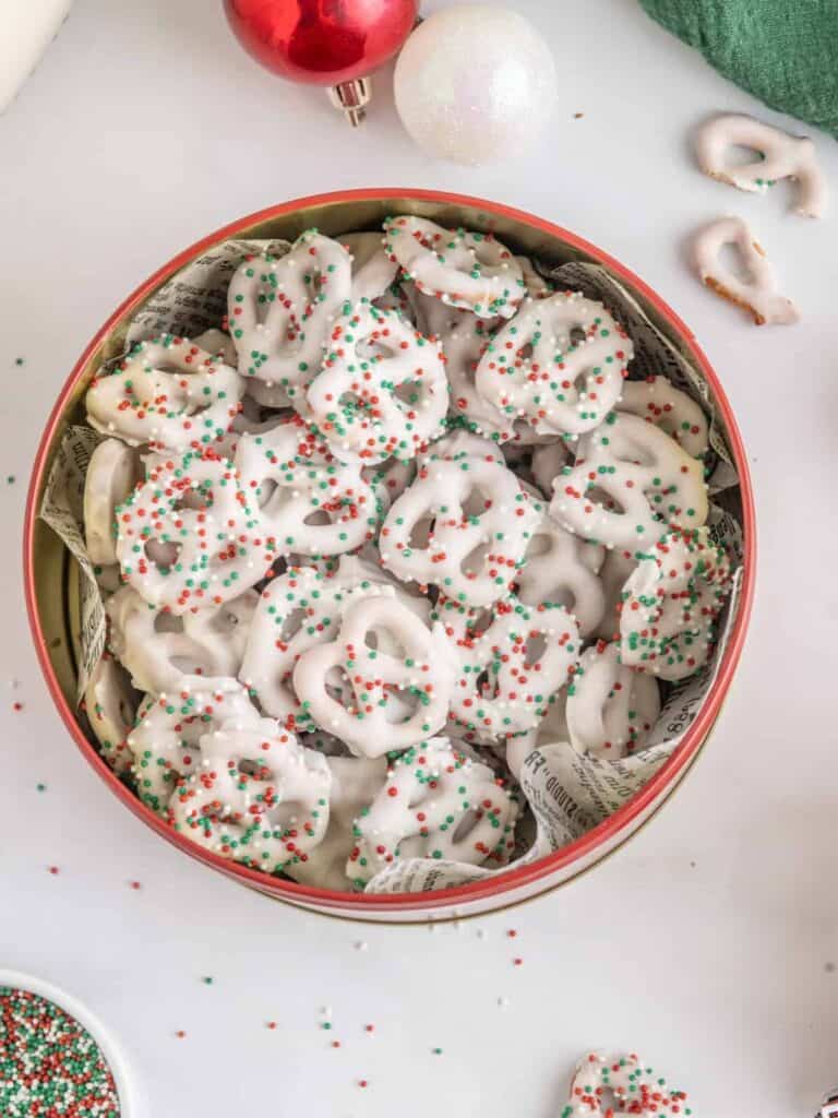 White Chocolate Pretzels Recipe - The Cookie Rookie®