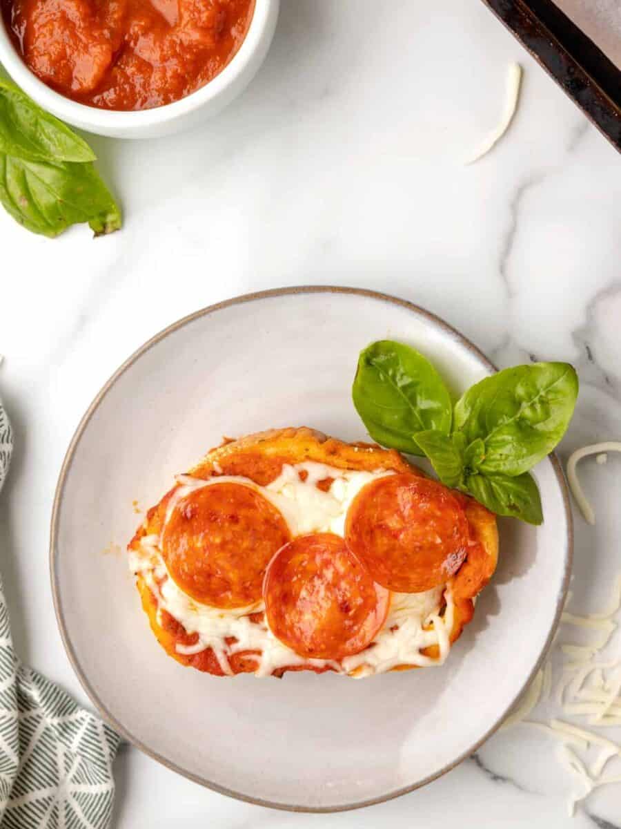 Texas Toast Pizza Recipe - The Cookie Rookie®