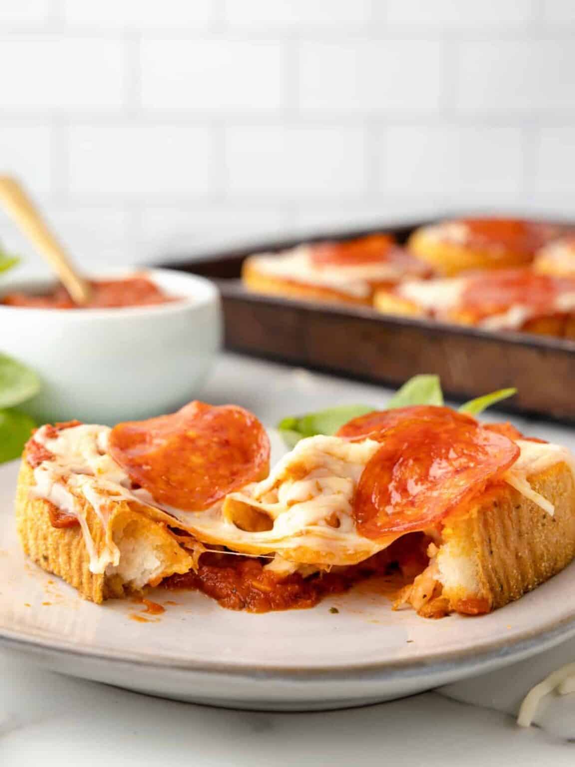 Texas Toast Pizza Recipe - The Cookie Rookie®