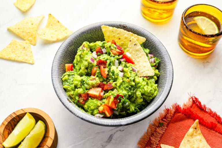 BLT Guacamole Recipe - The Cookie Rookie®