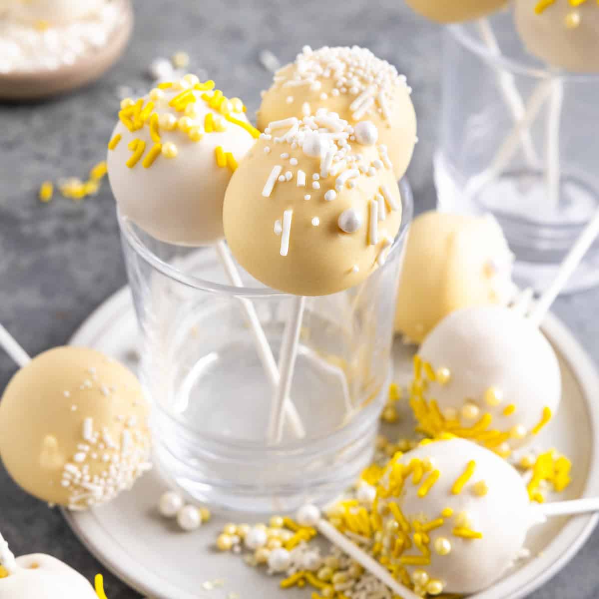 Lemon Cake Pops Recipe - The Cookie Rookie®